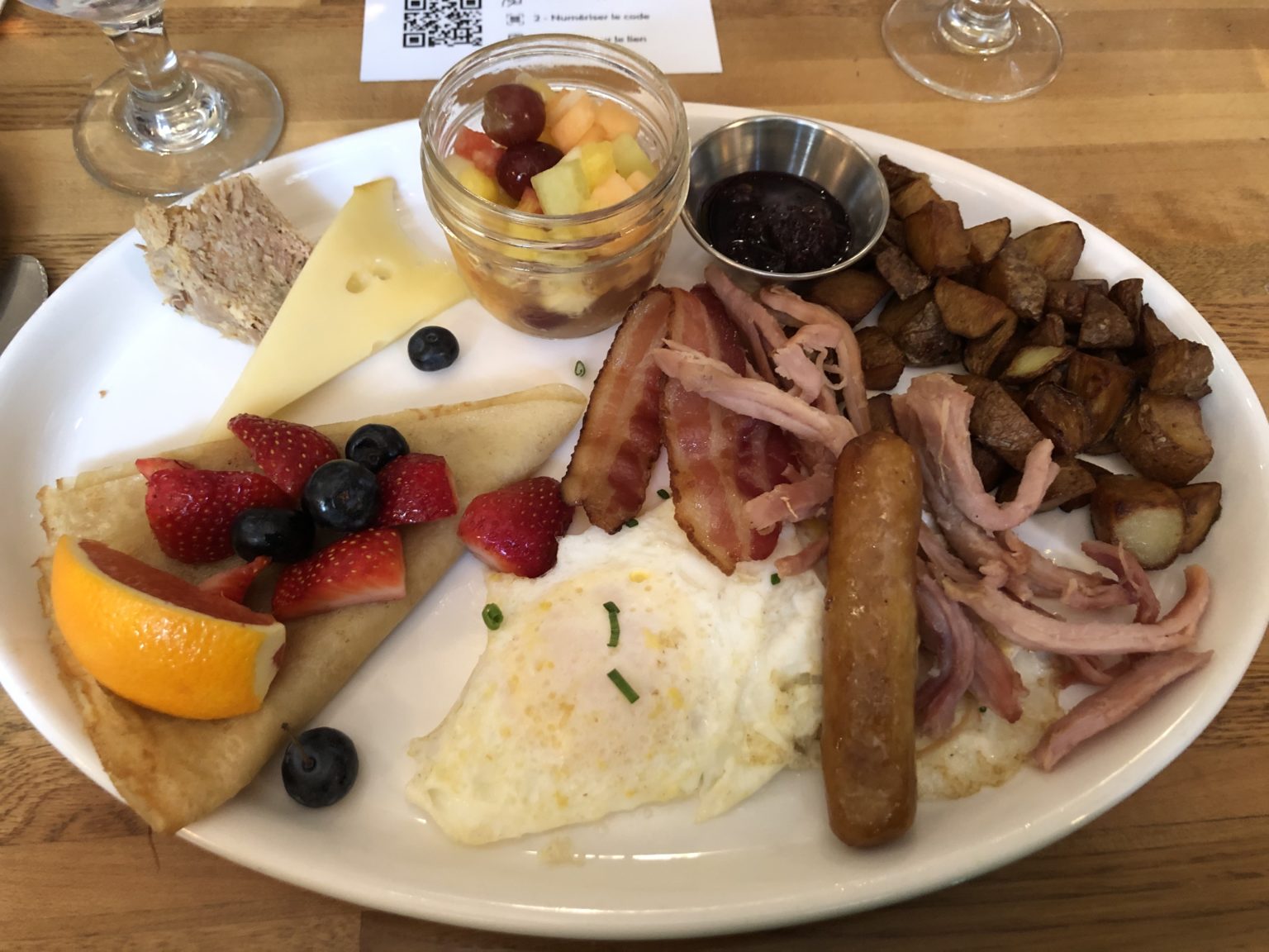 What to eat in Quebec City - The Classy Coconut